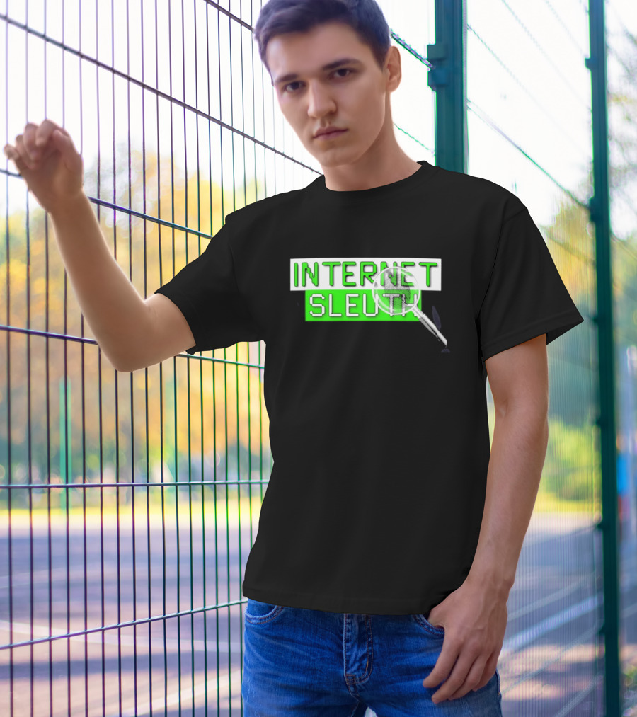 Internet Sleuth Magnifying Glass Green T-Shirt
