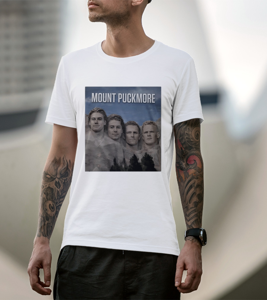 Mount Puckmore Hockey Stars Carved Into Stone Mountain T-Shirt