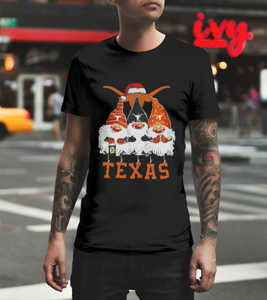Texas Longhorns Christmas Gnomes Festive Decor T-Shirt