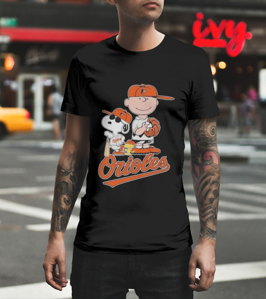 2026 Snoopy Charlie Brown Peanuts Baseball Orioles T-Shirt