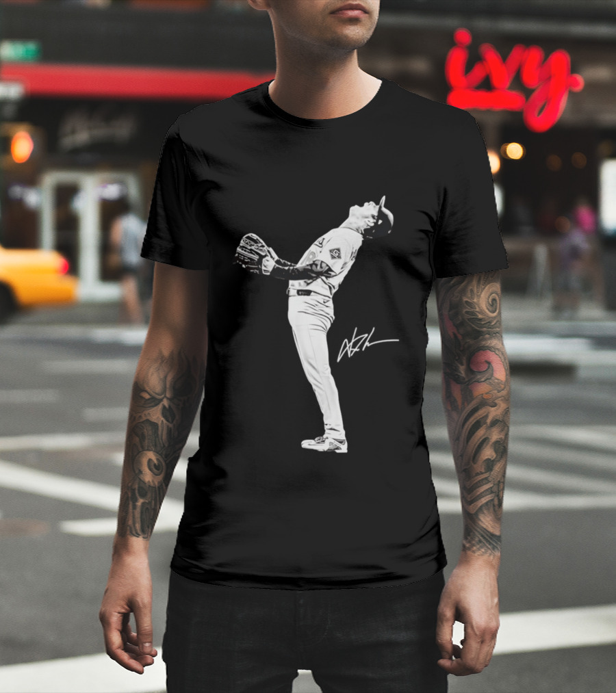 Yoshinobu Yamamoto Los Angeles Dodgers 2026 Player Action Pose T-Shirt