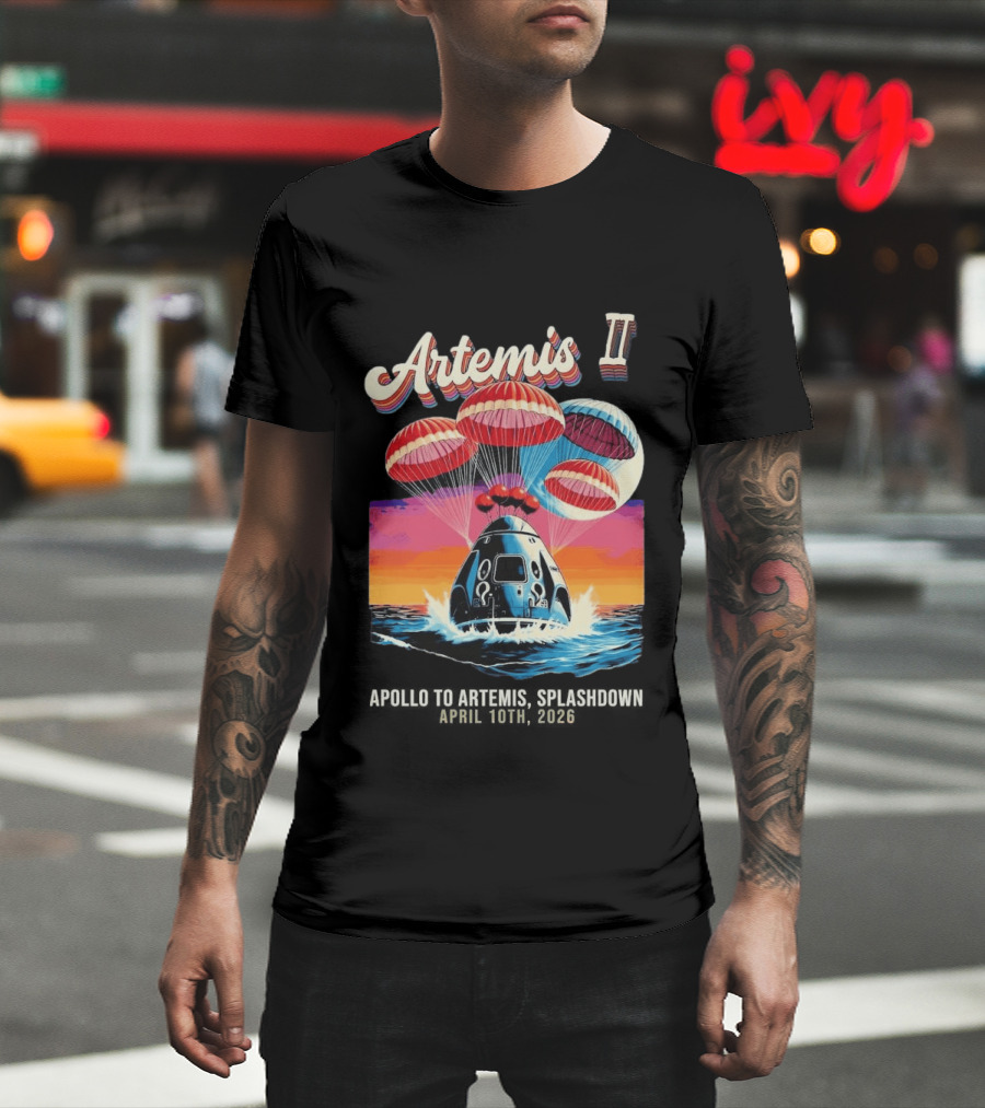 Artemis II Astronauts Splashdown Parachute Capsule Ocean T-Shirt