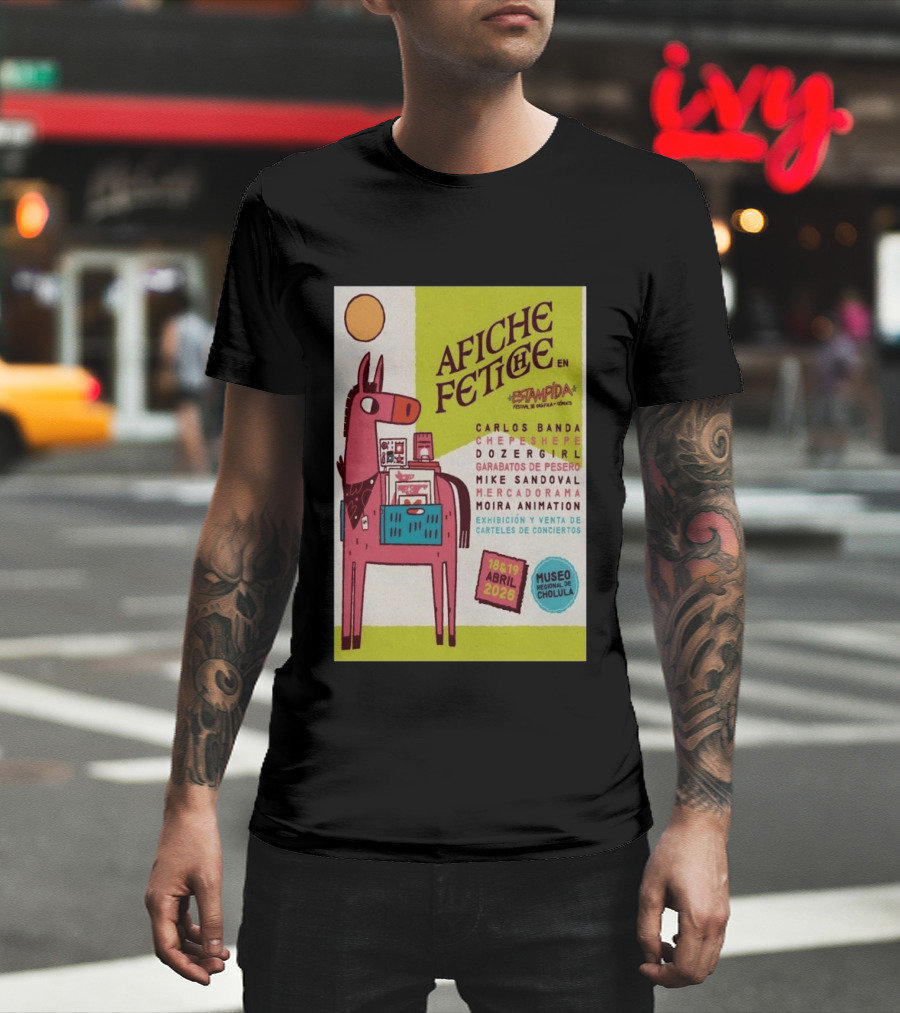 Afiche Fetiche Estampida Festival Gráfica Cómics Cholula Abril 2026 Museo Regional Exhibición Carteles Conciertos T-Shirt