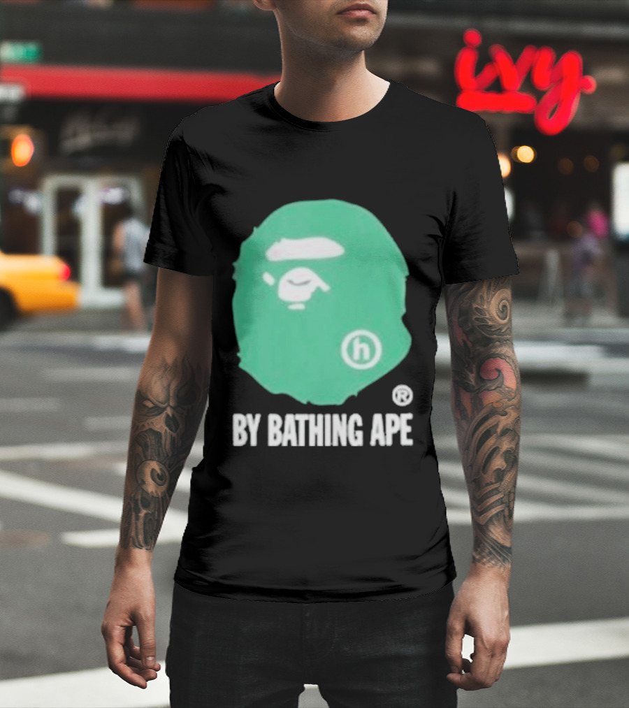 Bape A Bathing Ape Green Big Ape Head Hologram By Bathing Ape And Bapesta Trucker Hat Set 2026 T-Shirt