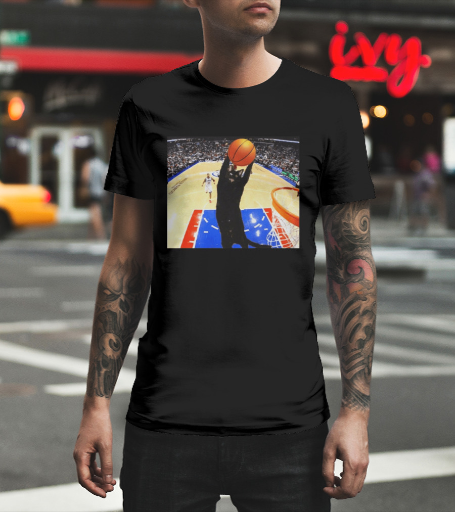 Jarrett Allen Cat Dunking Basketball On Court T-Shirt