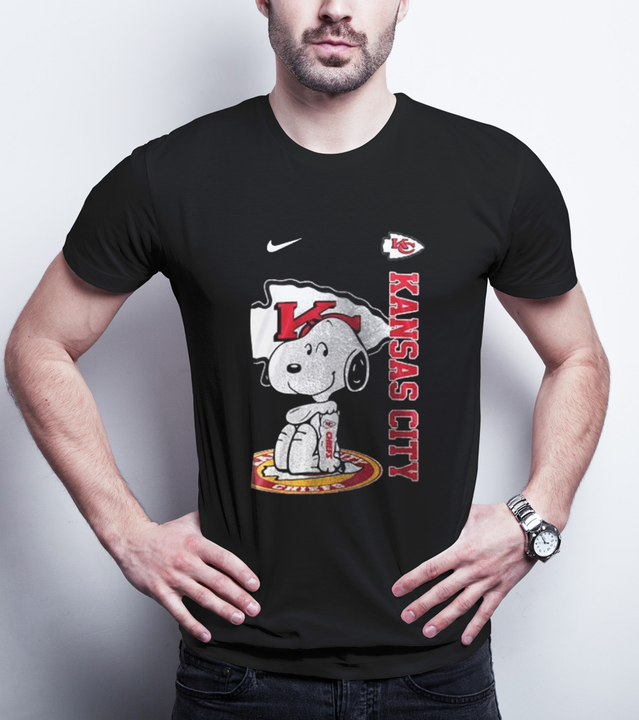 Kansas City Chiefs Snoopy Yes I'm Old Thank You For The Memories T-Shirt