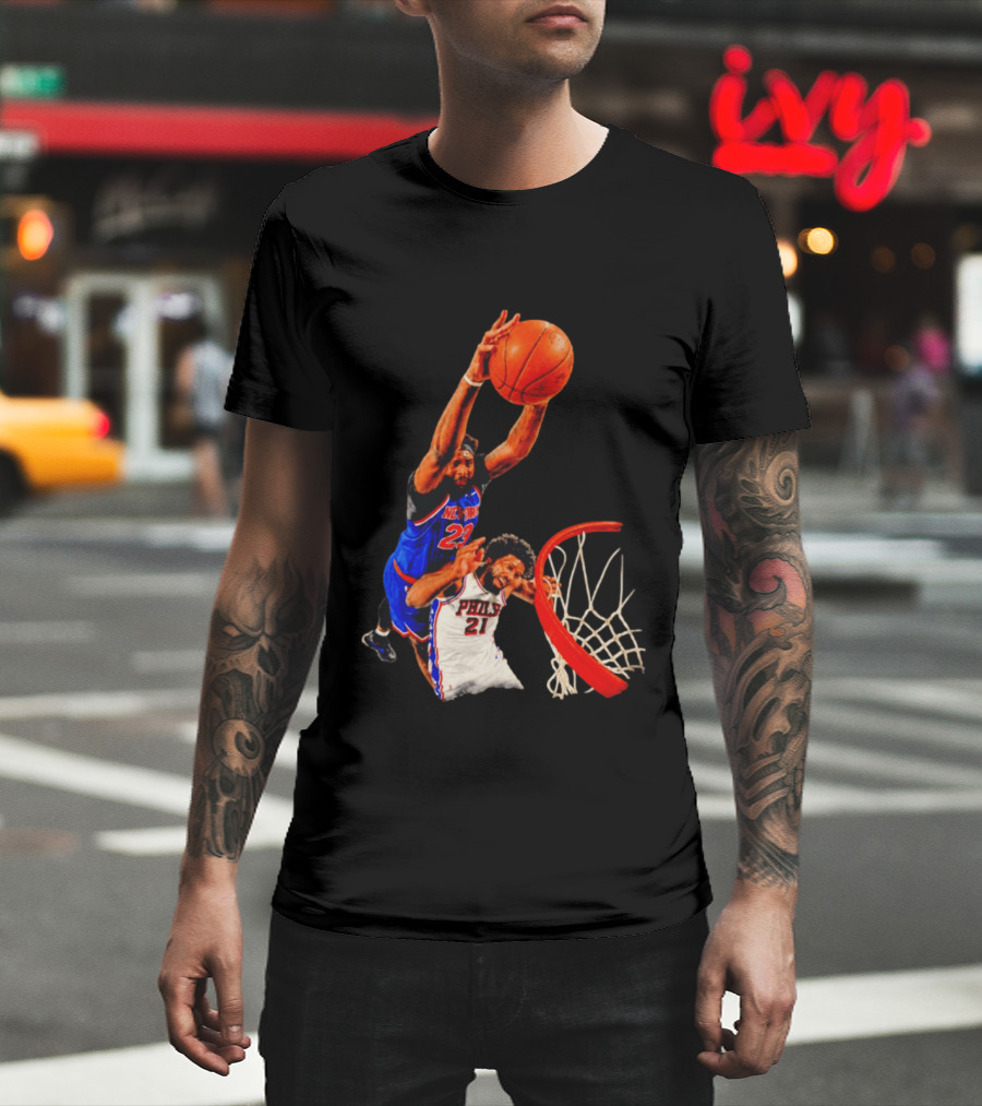 New York Knicks Mitchell Robinson Dunking On Philadelphia 2026 T-Shirt