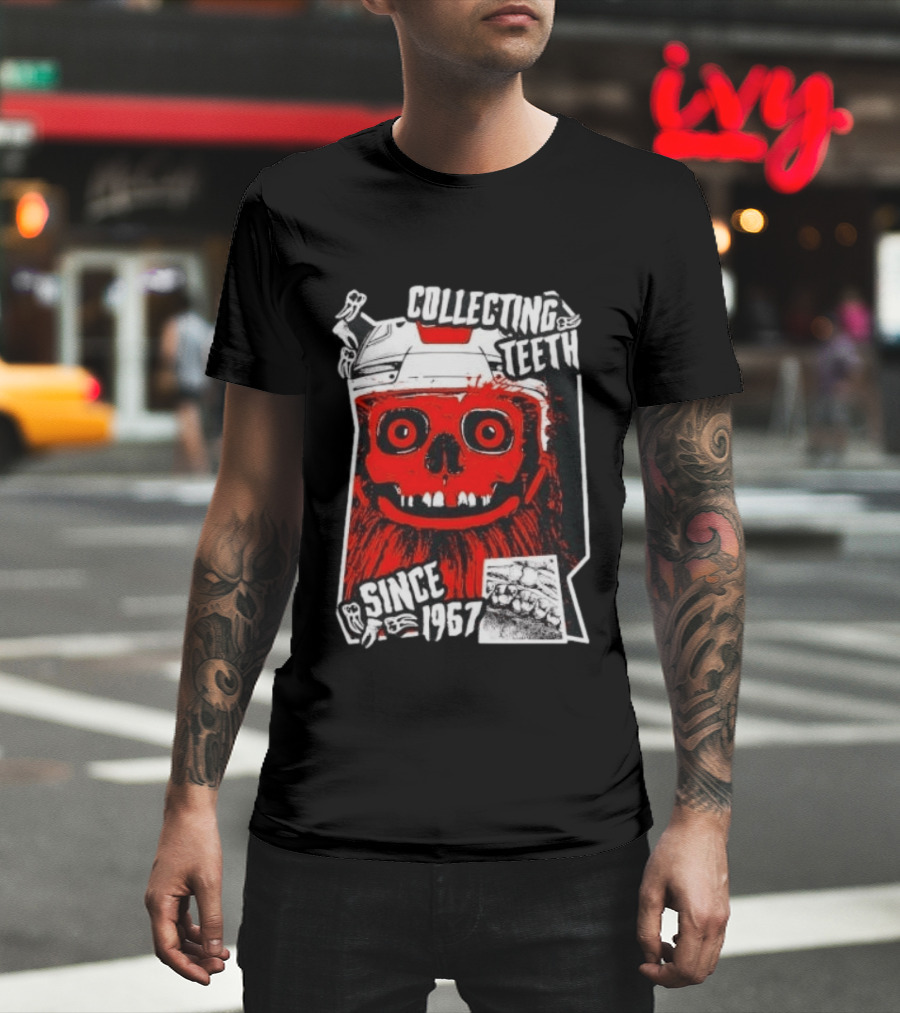 Philadelphia Flyers Gritty Collecting Teeth Since 1967 Monster Face Helmet T-Shirt