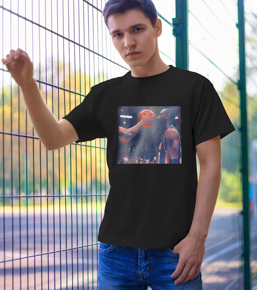 Kobe Bryant Los Angeles Lakers Basketball Legend NBA Iconic Moment T-Shirt