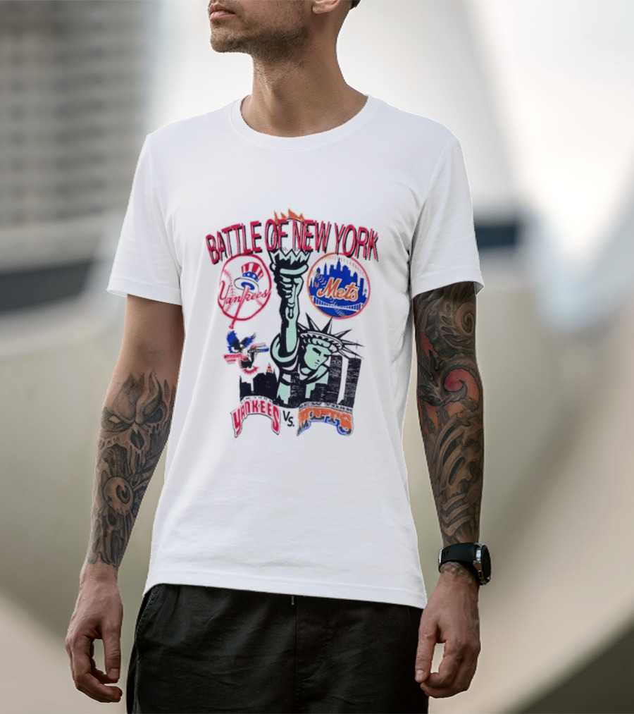 Yankees Mets Battle Of New York Statue Of Liberty T-Shirt