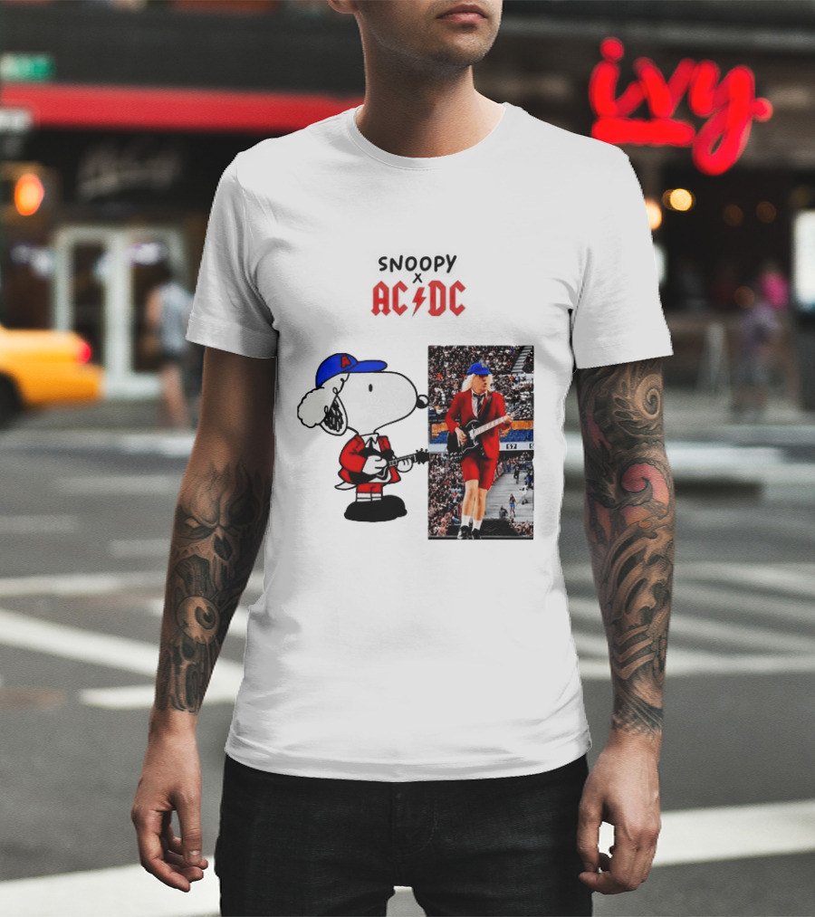 Snoopy Peanuts AC DC Angus Young Rock Concert T-Shirt