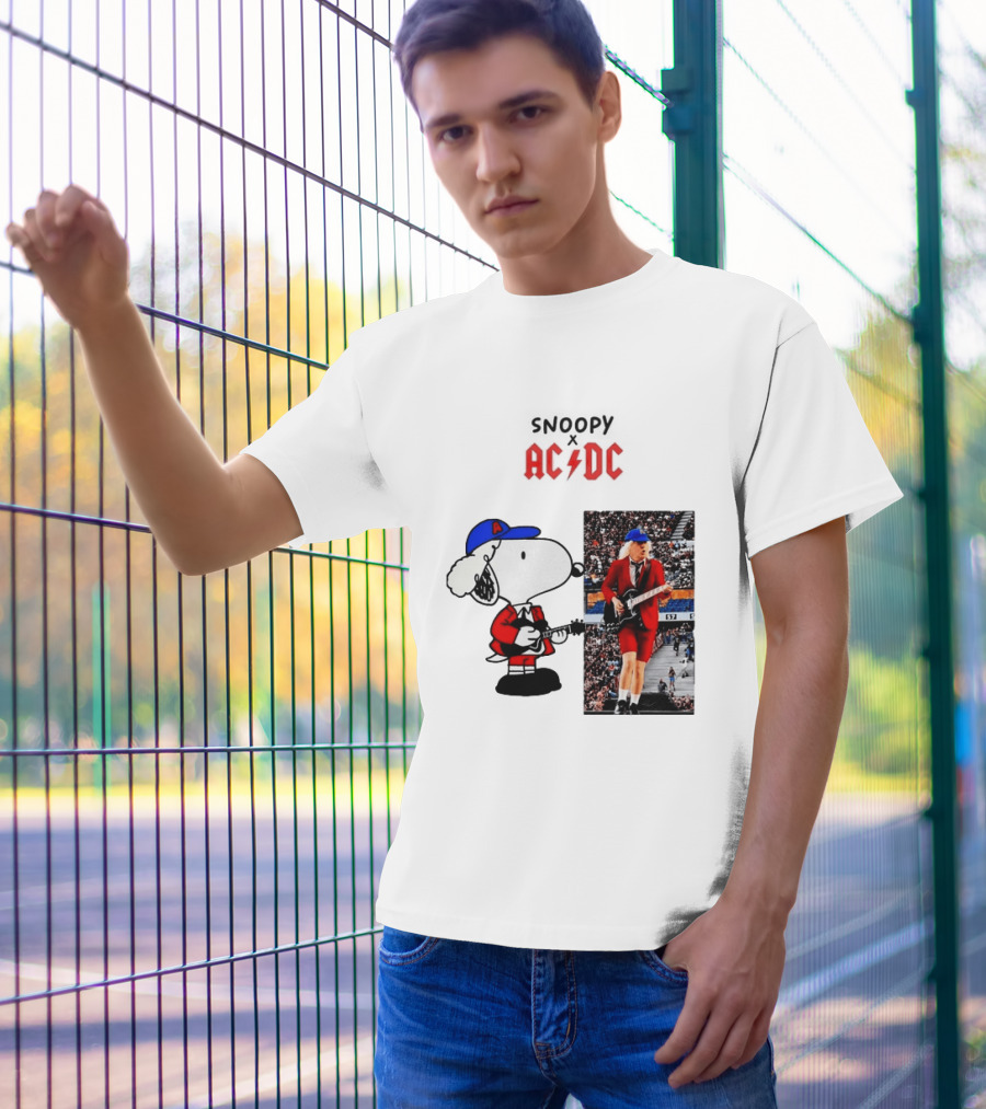 Snoopy Peanuts AC DC Angus Young Rock Concert T-Shirt