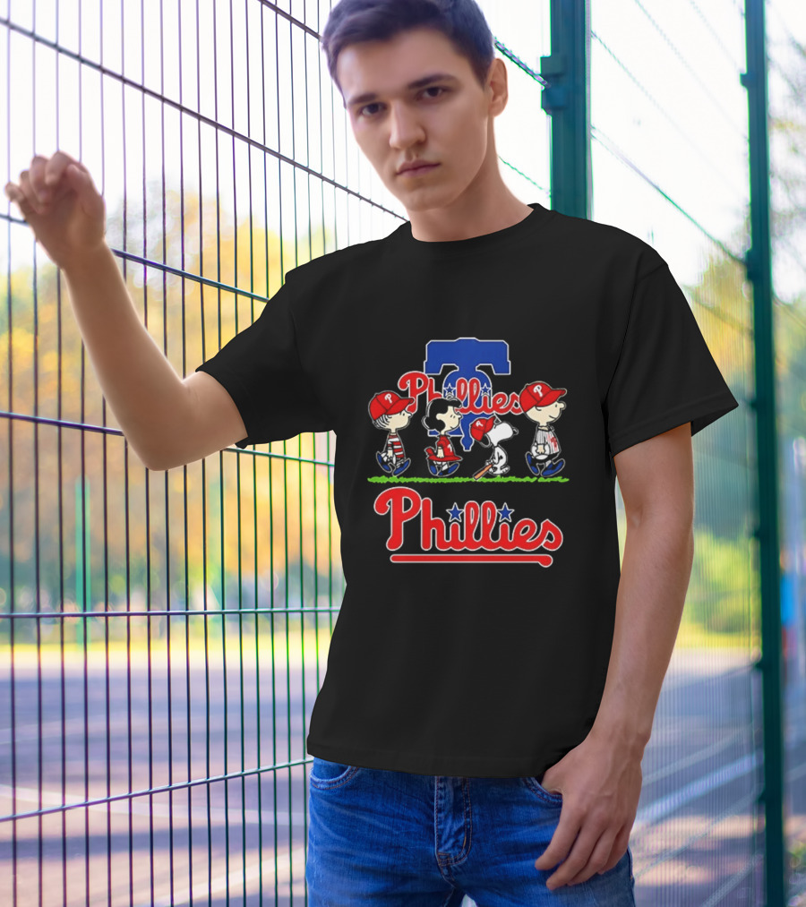 Snoopy Charlie Brown Linus Lucy Phillies Baseball 2026 T-Shirt
