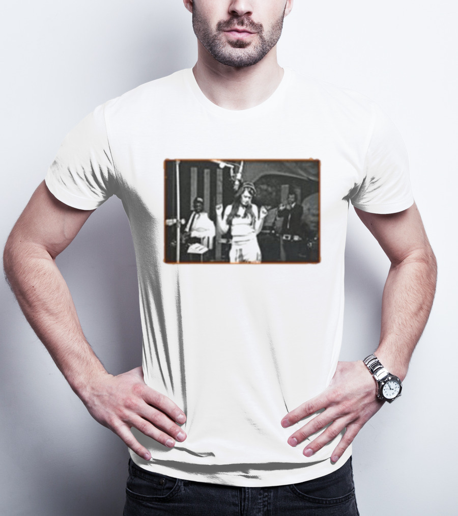 Sienna Spiro Visitor Studio Retro Black And White Music Scene T-Shirt