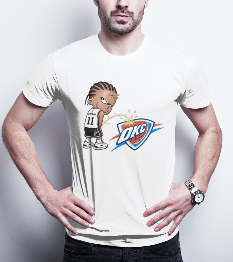 San Antonio Spurs Carter Bryant Peeing On OKC Thunder Caricature T-Shirt