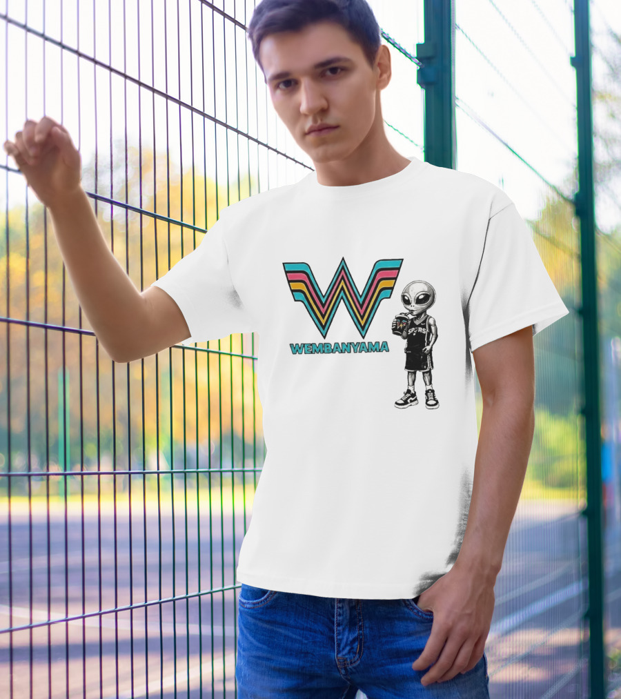 San Antonio Spurs Wembanyama Alien Drinking Spurs T-Shirt