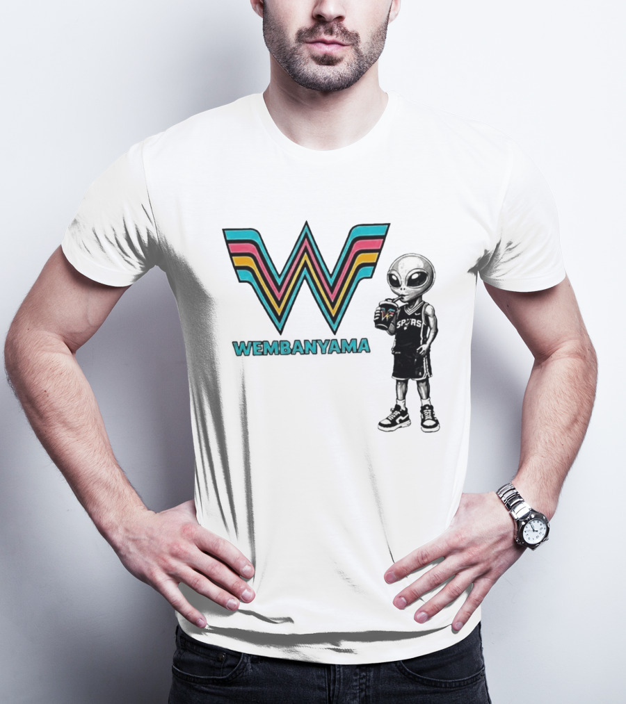 San Antonio Spurs Wembanyama Alien Drinking Spurs T-Shirt