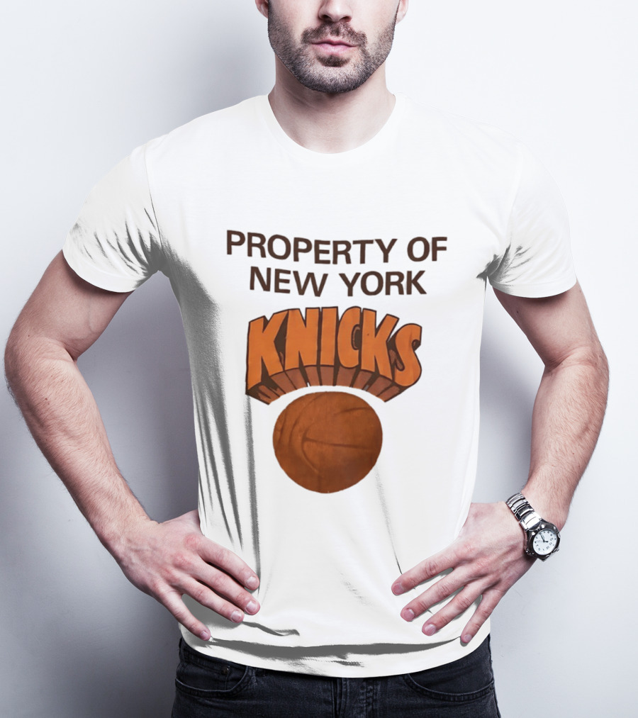 New York Knicks Basketball Property T-Shirt