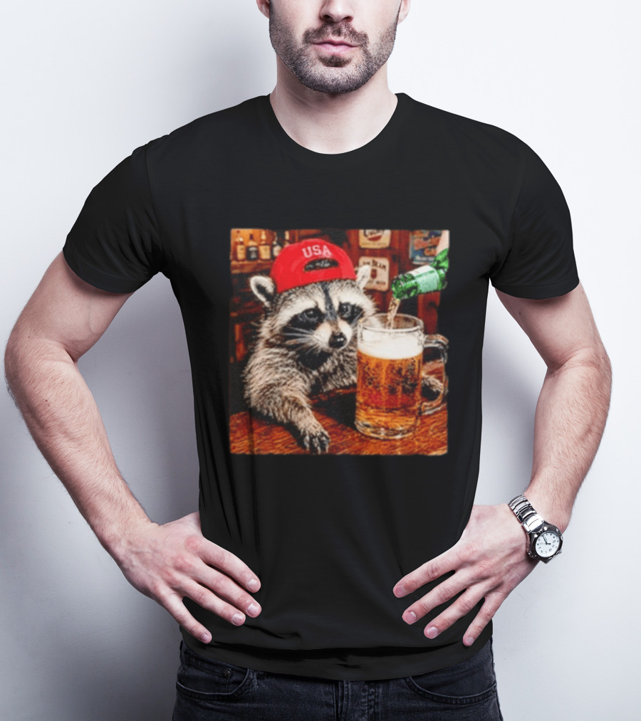 Patriotic Raccoon USA Hat Drinking Beer In Bar Scene T-Shirt