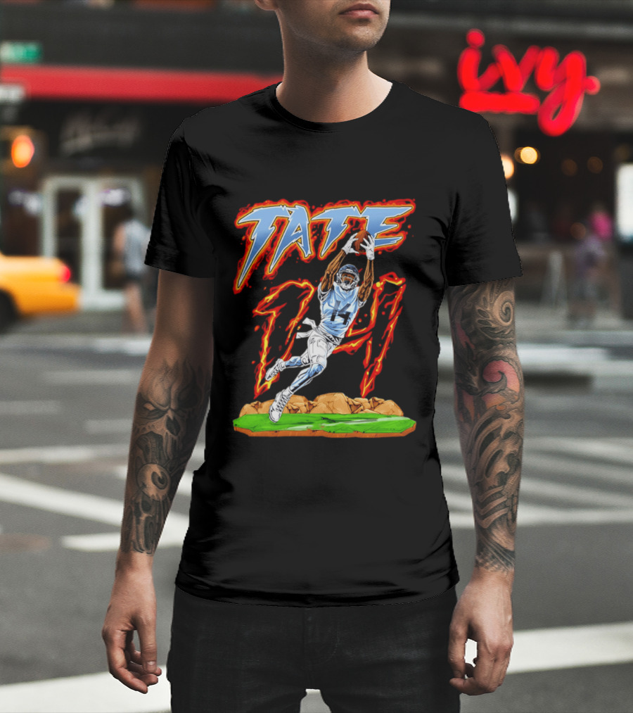 Tennessee Titans Carnell Tate Hand Drawn 17 Football T-Shirt