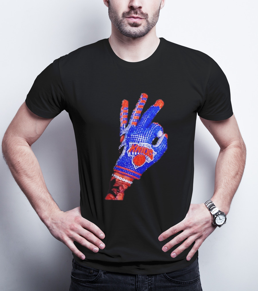 New York Knicks NBA Frenchoo Basketball Fan Glove T-Shirt