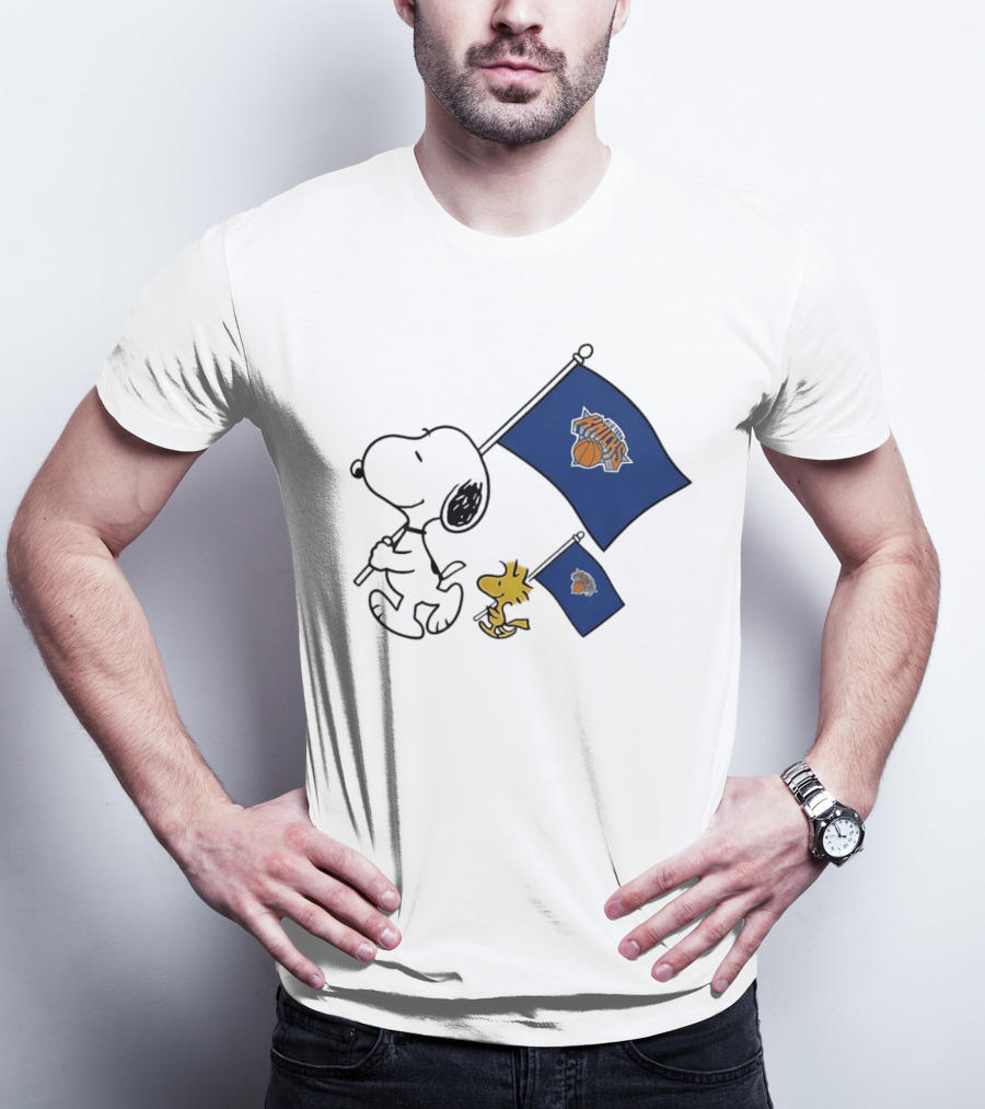 Snoopy Woodstock New York Knicks Flags Cheer T-Shirt