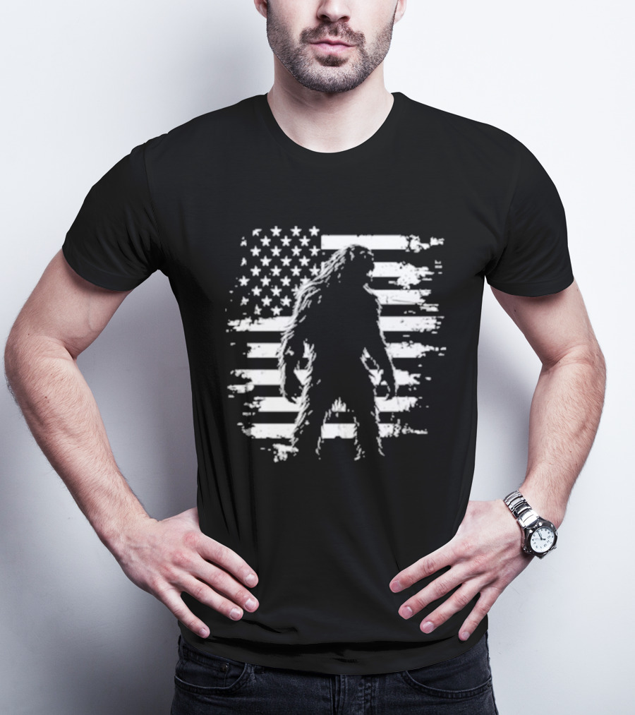 Bigfoot Sasquatch American Flag Independence Day Stars And Stripes T-Shirt