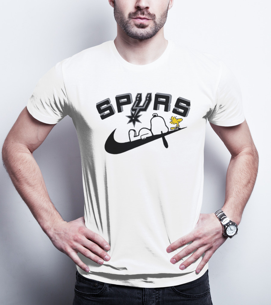 Snoopy Woodstock San Antonio Spurs Nike Logo Collaboration T-Shirt