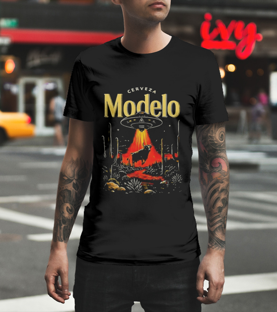 Cerveza Modelo UFO Beam Abduction Desert Scene T-Shirt