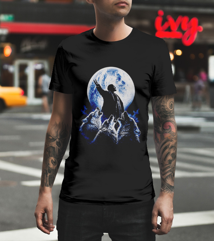 Vladimir Lenin Moon Wolves Howling Speaker T-Shirt
