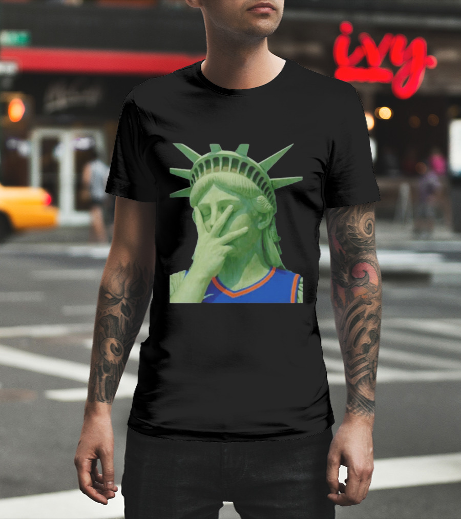 Liberty And Brunson For All Jalen Brunson 3 Points Pose Statue Of Liberty Knicks Jersey T-Shirt