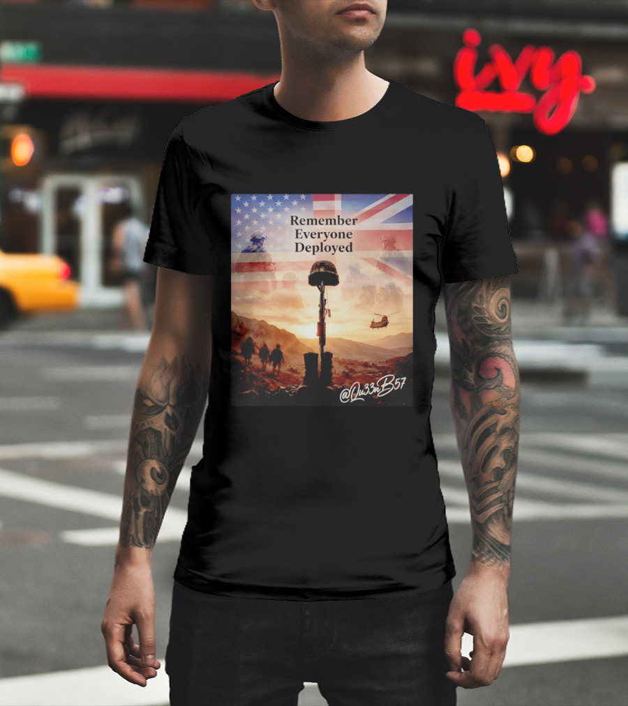United States United Kingdom Remember Everyone Deployed Chinook Helicopter T-Shirt