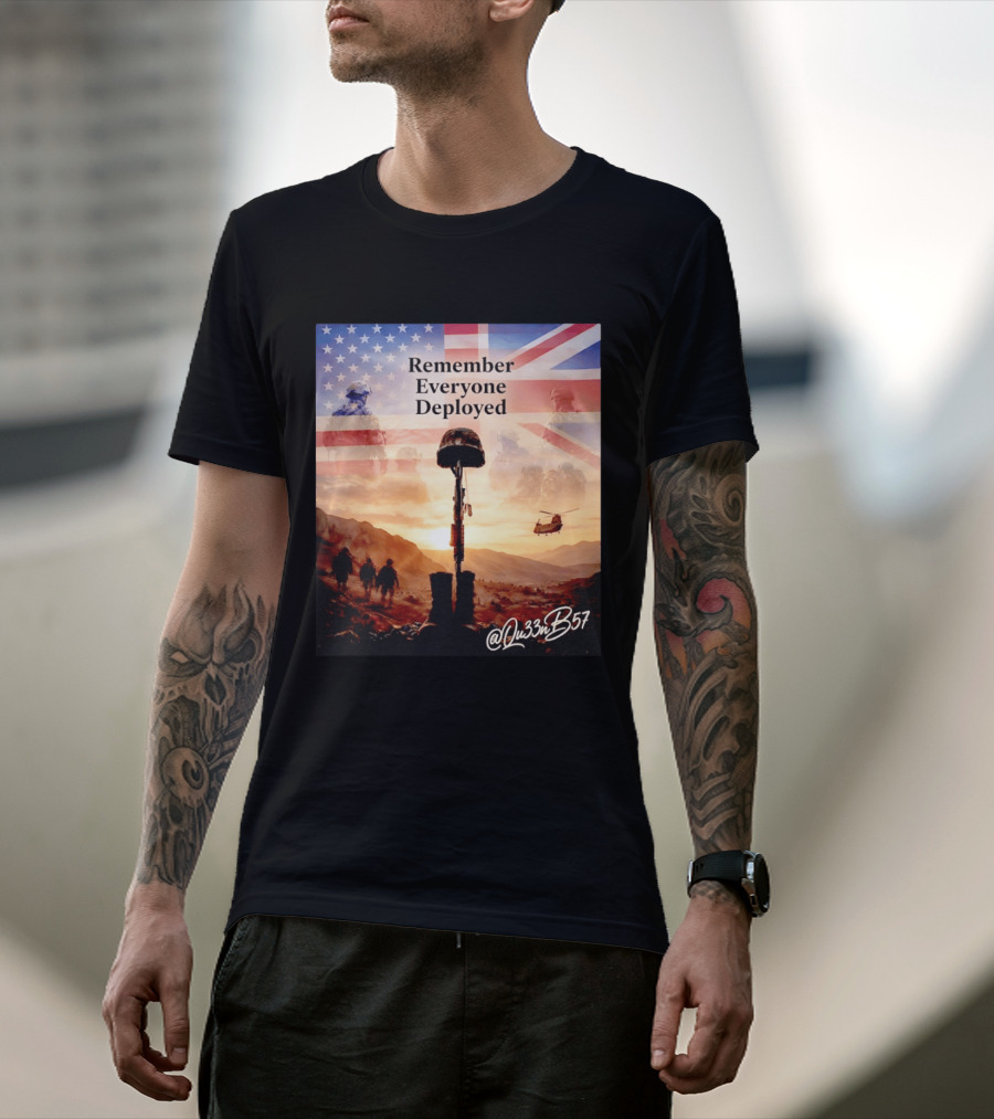 United States United Kingdom Remember Everyone Deployed Chinook Helicopter T-Shirt