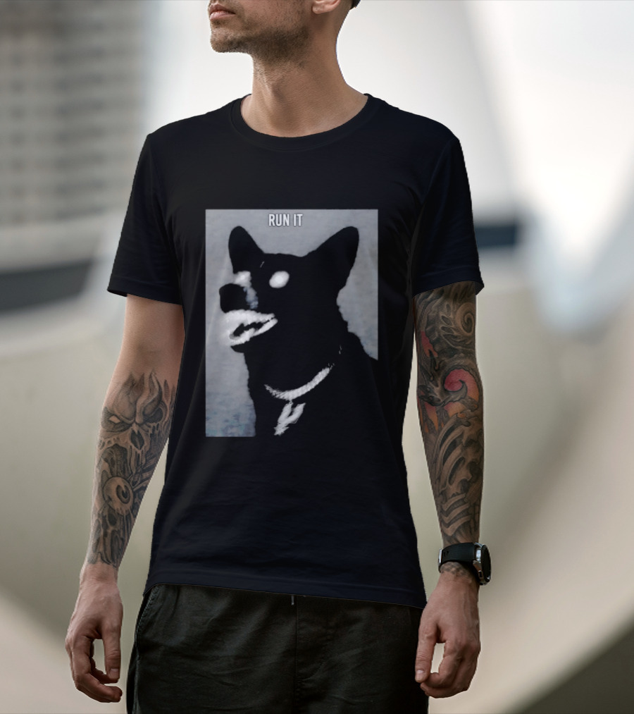 Run It Black Dog Diamond Grill Spurs Pendant T-Shirt