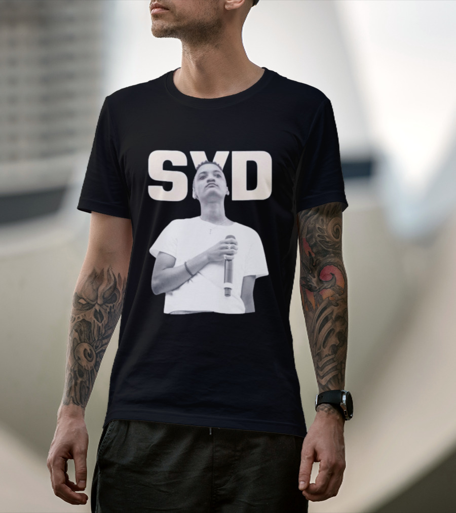 SYD Sydney Bennett Microphone Performance T-Shirt
