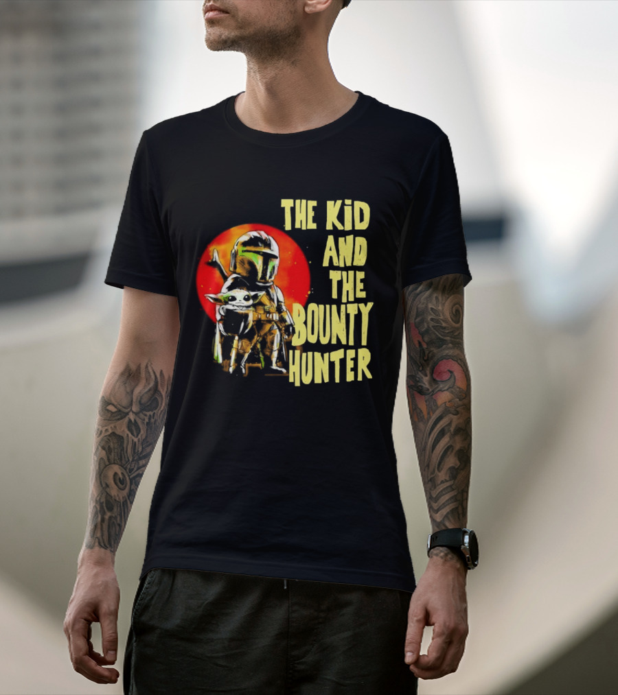 The Kid And The Bounty Hunter Grogu Din Djarin Star Wars Mandalorian Red Circle T-Shirt