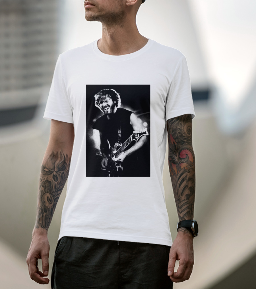 Phish Trey Anastasio Iconic Live Performance Guitarist Black And White Image T-Shirt