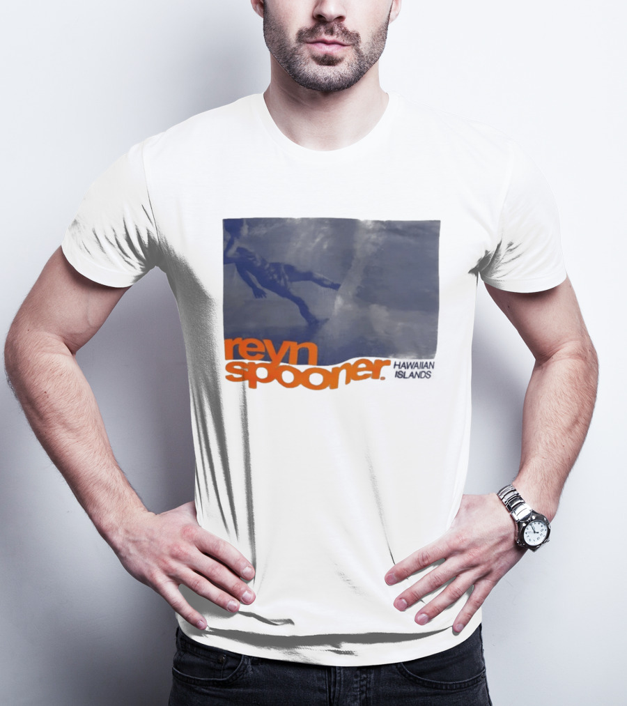 Reyn Spooner Hawaiian Islands Surfing Waves T-Shirt