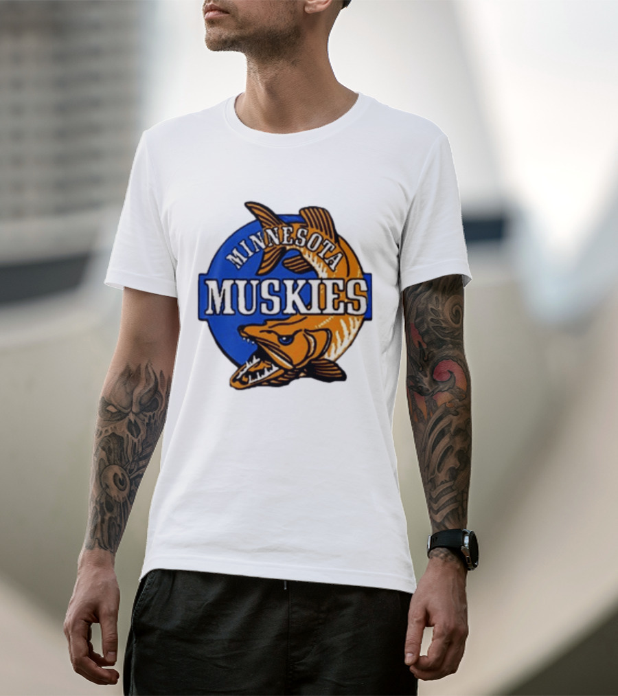 Minnesota Muskies Fishing Muskie T-Shirt