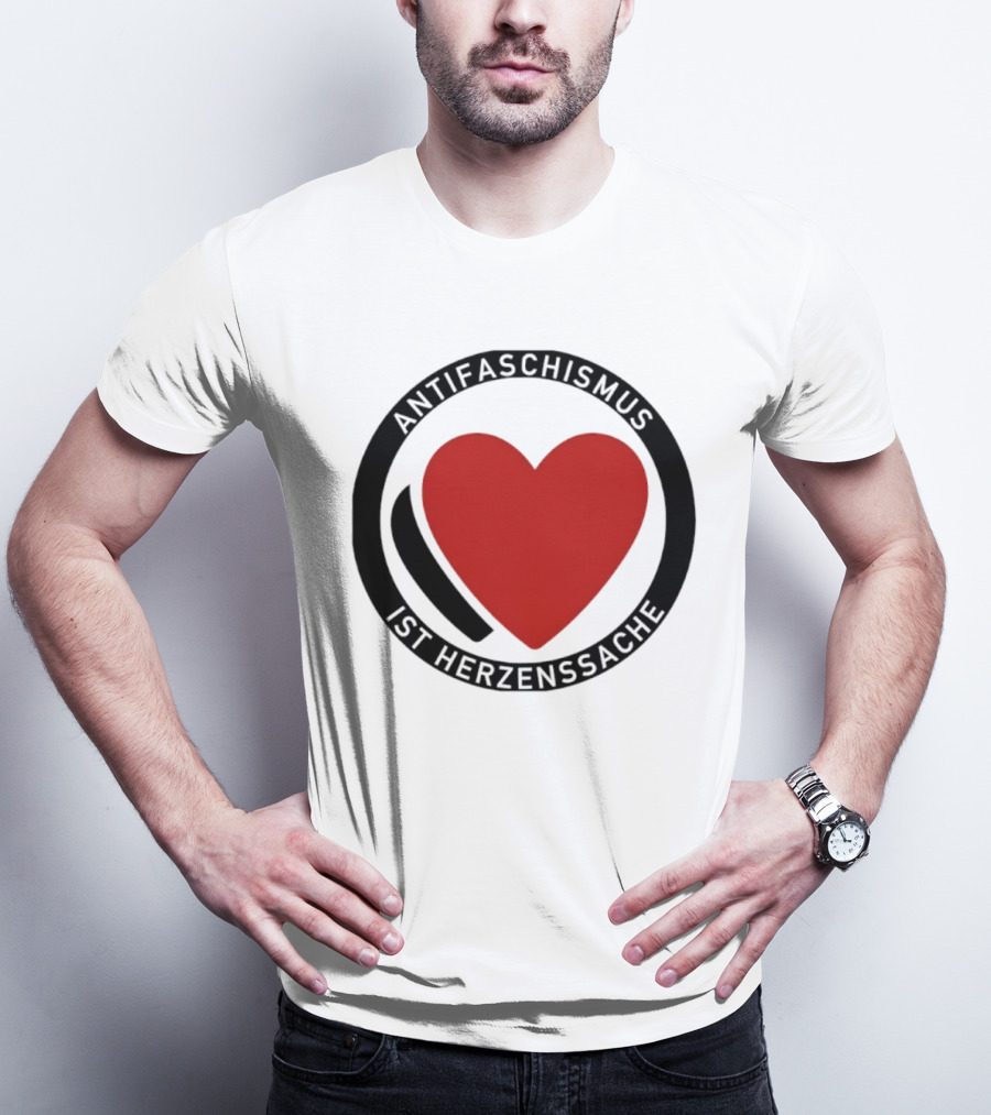 Antifaschismus Ist Herzenssache Symbol Rotes Herz Antifa T-Shirt