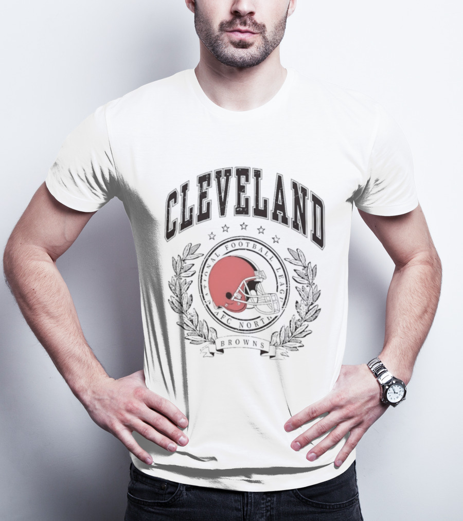 Cleveland Browns NFL AFC North Football Team Helmet Crest T-Shirt