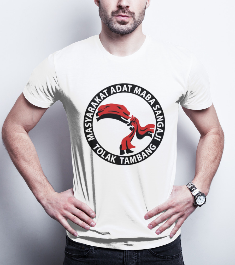 Masyarakat Adat Maba Sangaji Tolak Tambang Red Scarf T-Shirt