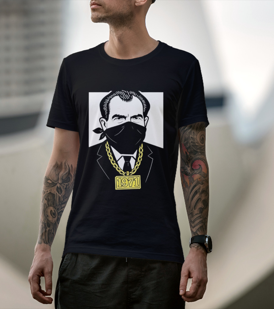 Richard Nixon 1971 Bandana Gold Chain T-Shirt