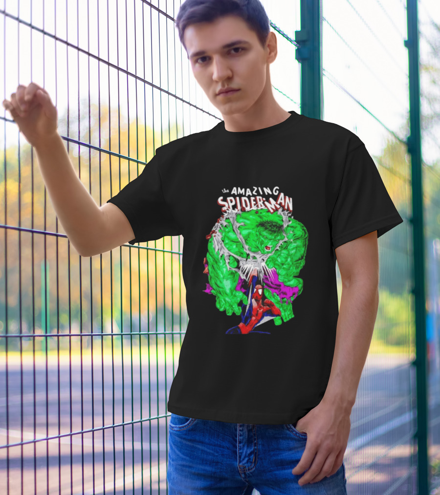 The Amazing Spider Man The Incredible Hulk Comic Style Showdown T-Shirt
