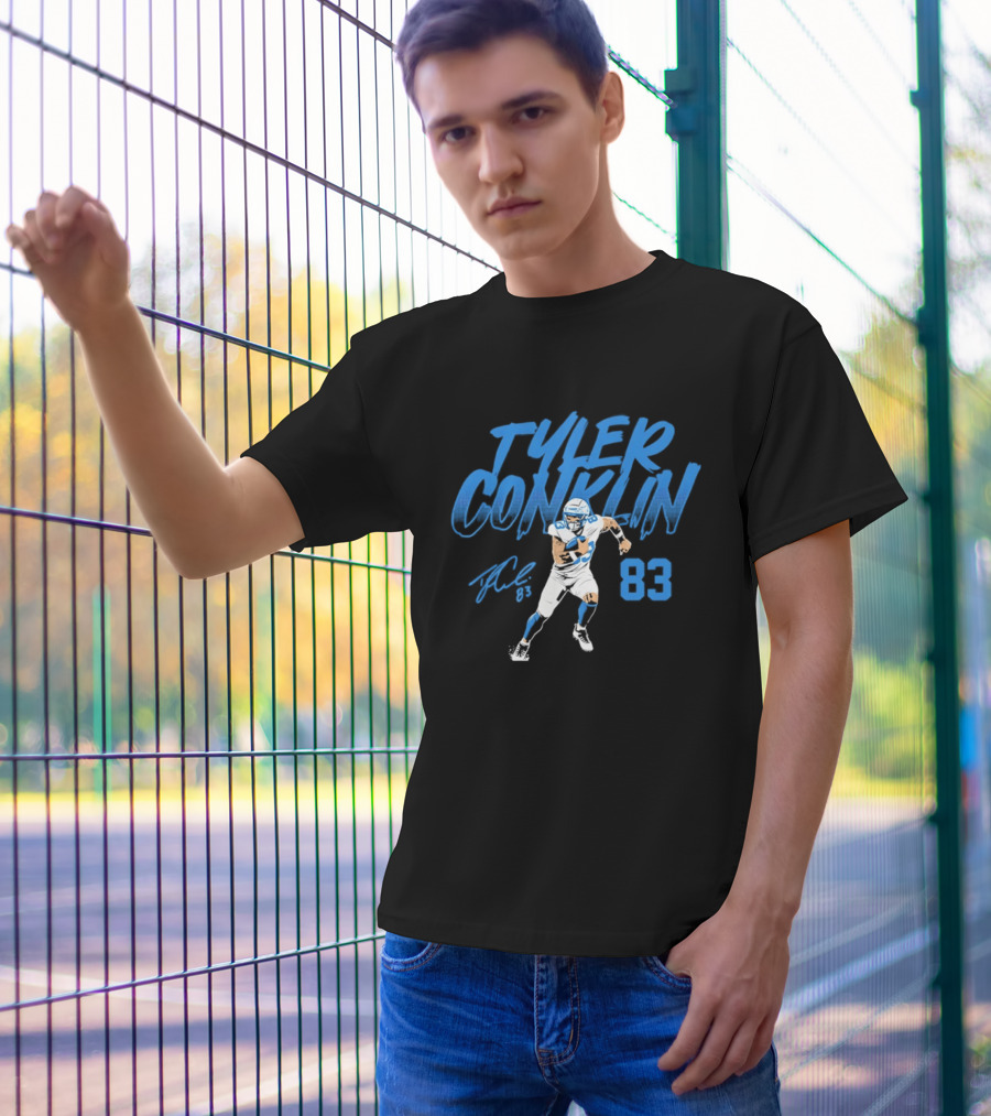 TYLER CONKLIN 83 Detroit Lions Dynamic Pose T-Shirt