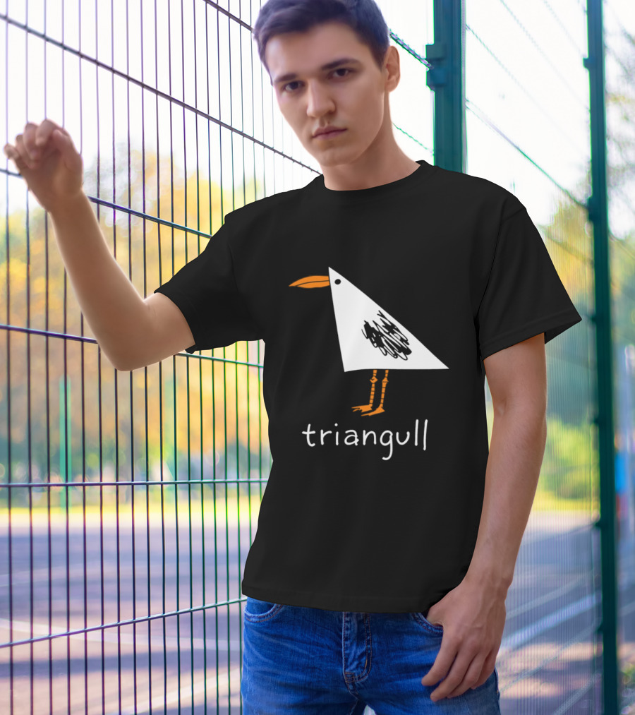 Triangull Seagull Triangle Bird Pun Triangular Art Bird T-Shirt