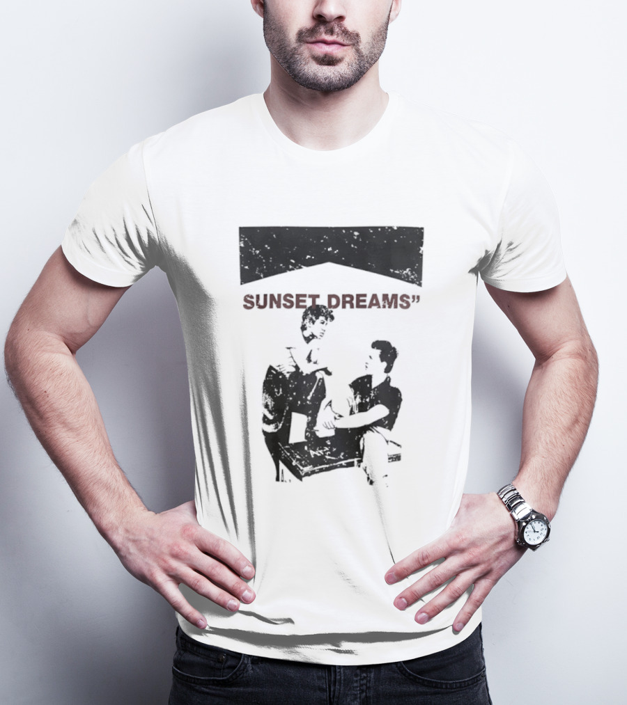 SUNSET DREAMS Streetwear T-Shirt