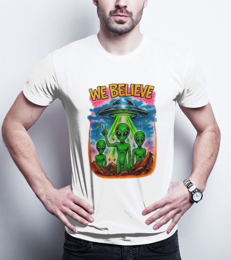 We Believe Aliens UFO Extraterrestrial Peaceful Green Aliens Stars Cosmic Scene T-Shirt