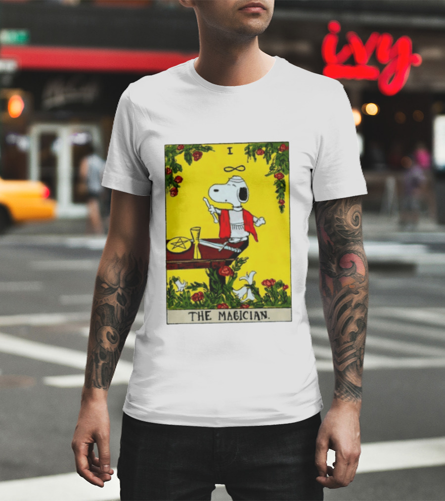 Snoopy Peanuts The Magician Tarot Card T-Shirt