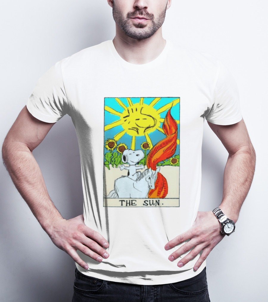 Snoopy The Sun Tarot Card Peanuts Charlie Brown Tarot T-Shirt